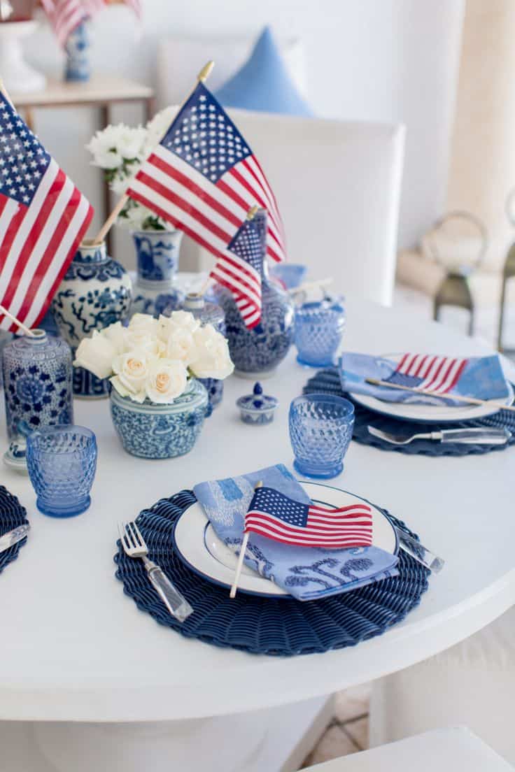 18 Festive 4th of July Table Settings - Lady Celebrations