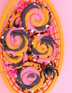 31 Pink Halloween Party Ideas - Lady Celebrations