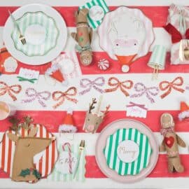 18 Christmas Table Settings for Kids - Lady Celebrations