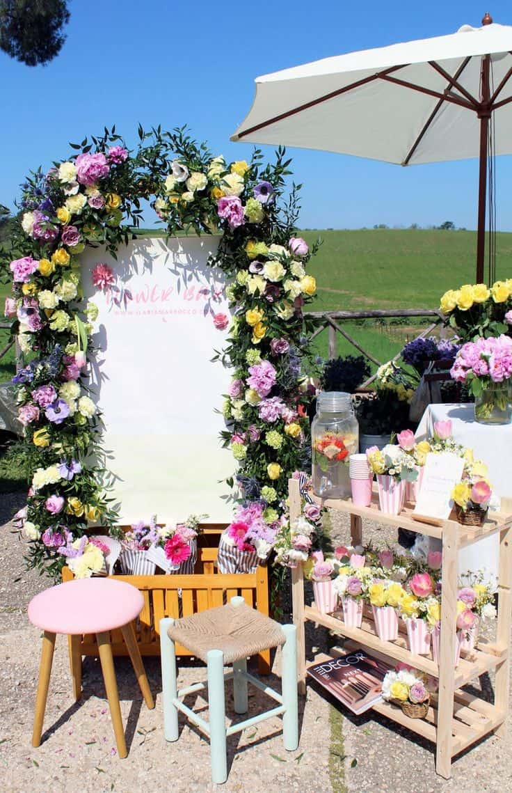 18 Fantastic Flower Bar Display Ideas - Lady Celebrations