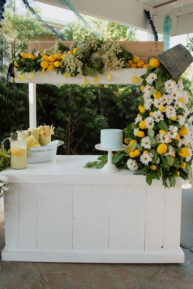 30 Lemon Themed Party Ideas - Lady Celebrations