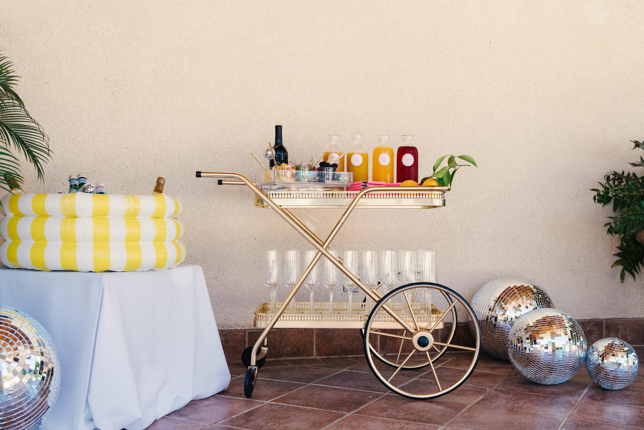 50 Retro Summer Pool Party Ideas - Lady Celebrations