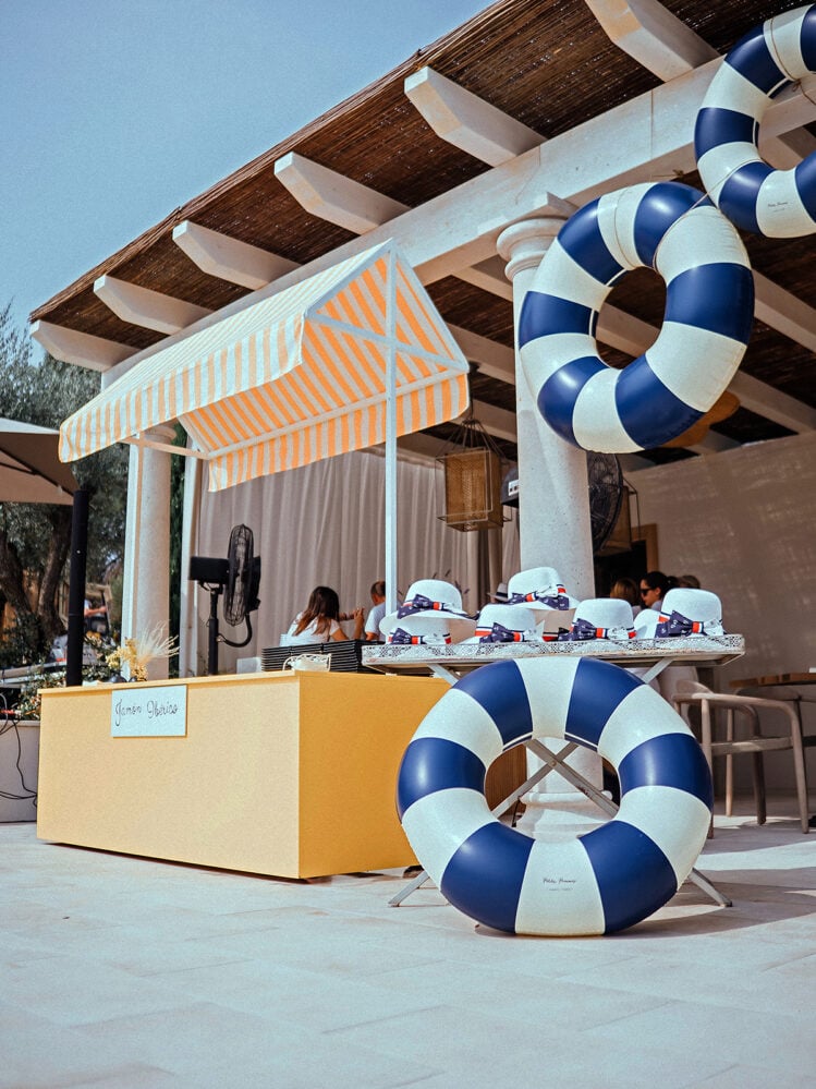 50 Retro Summer Pool Party Ideas - Lady Celebrations