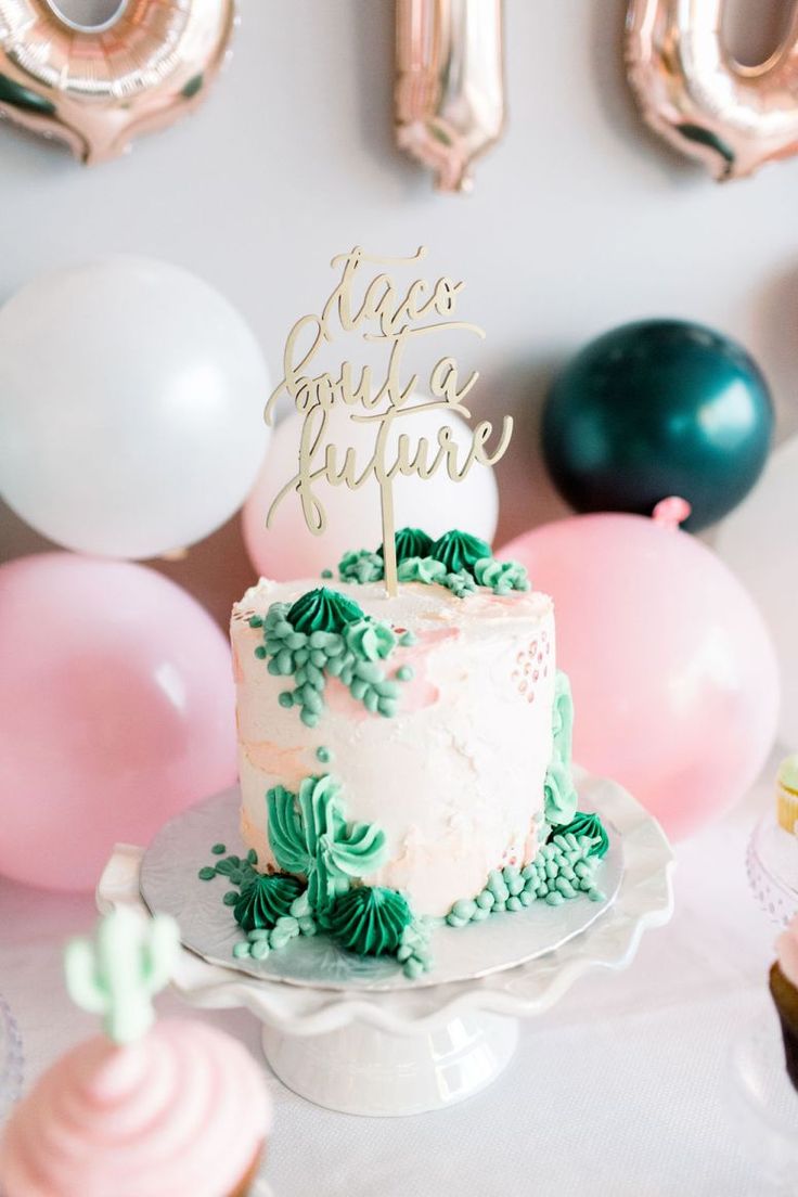 20 Graduation Cake Ideas - Lady Celebrations