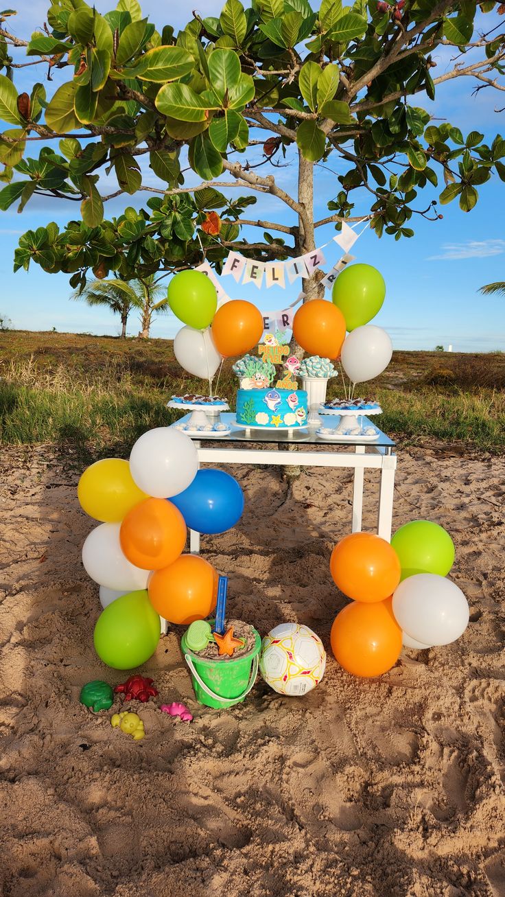 30 Beach Party Ideas - Lady Celebrations