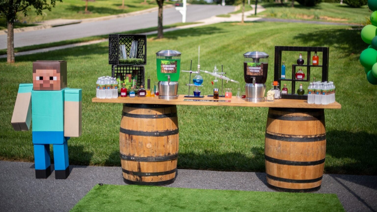 24 Minecraft Party Ideas - Lady Celebrations