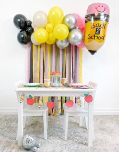 18 Back to School Balloon Decorations - Lady Celebrations