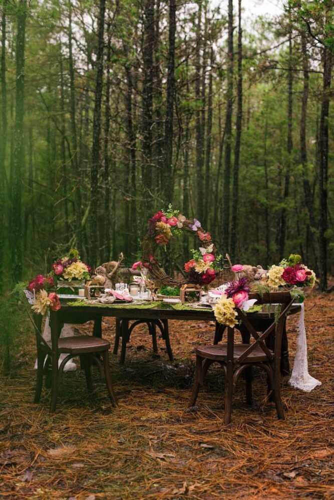 The Big List of 15 Fall Party Themes - Lady Celebrations