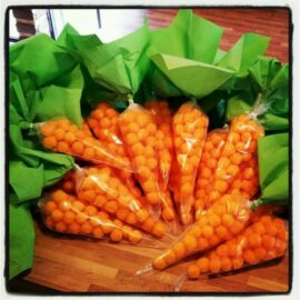 20 Fall Party Favors For Kids - Lady Celebrations