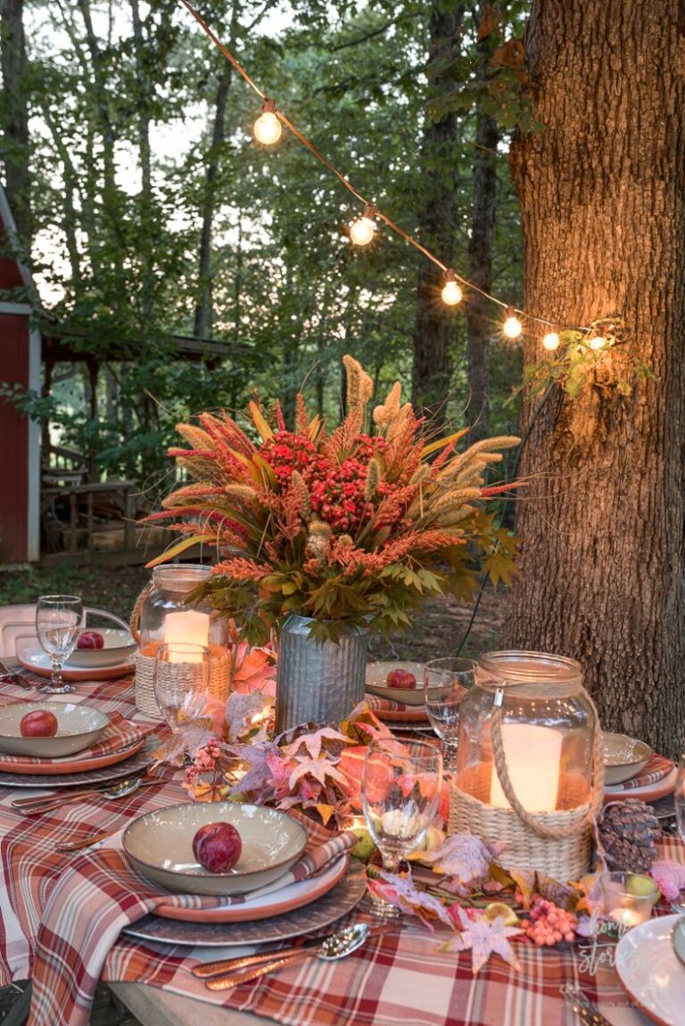 16 Aesthetic Plaid Fall Party Ideas - Lady Celebrations