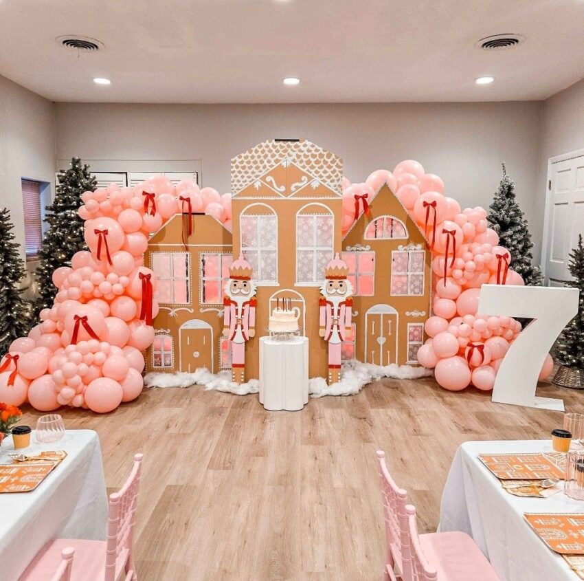 20 Pink Christmas Party Ideas - Lady Celebrations