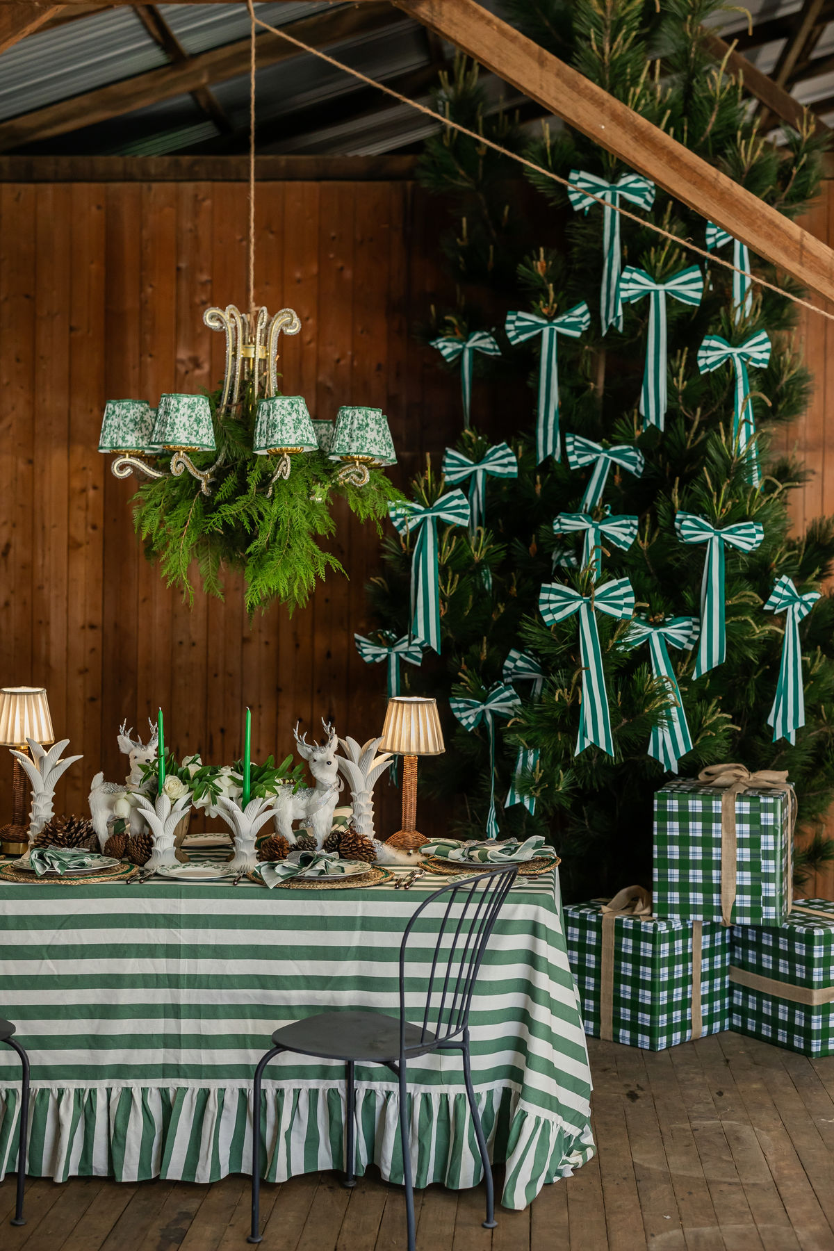 20 Elegant Christmas Party Ideas - Lady Celebrations